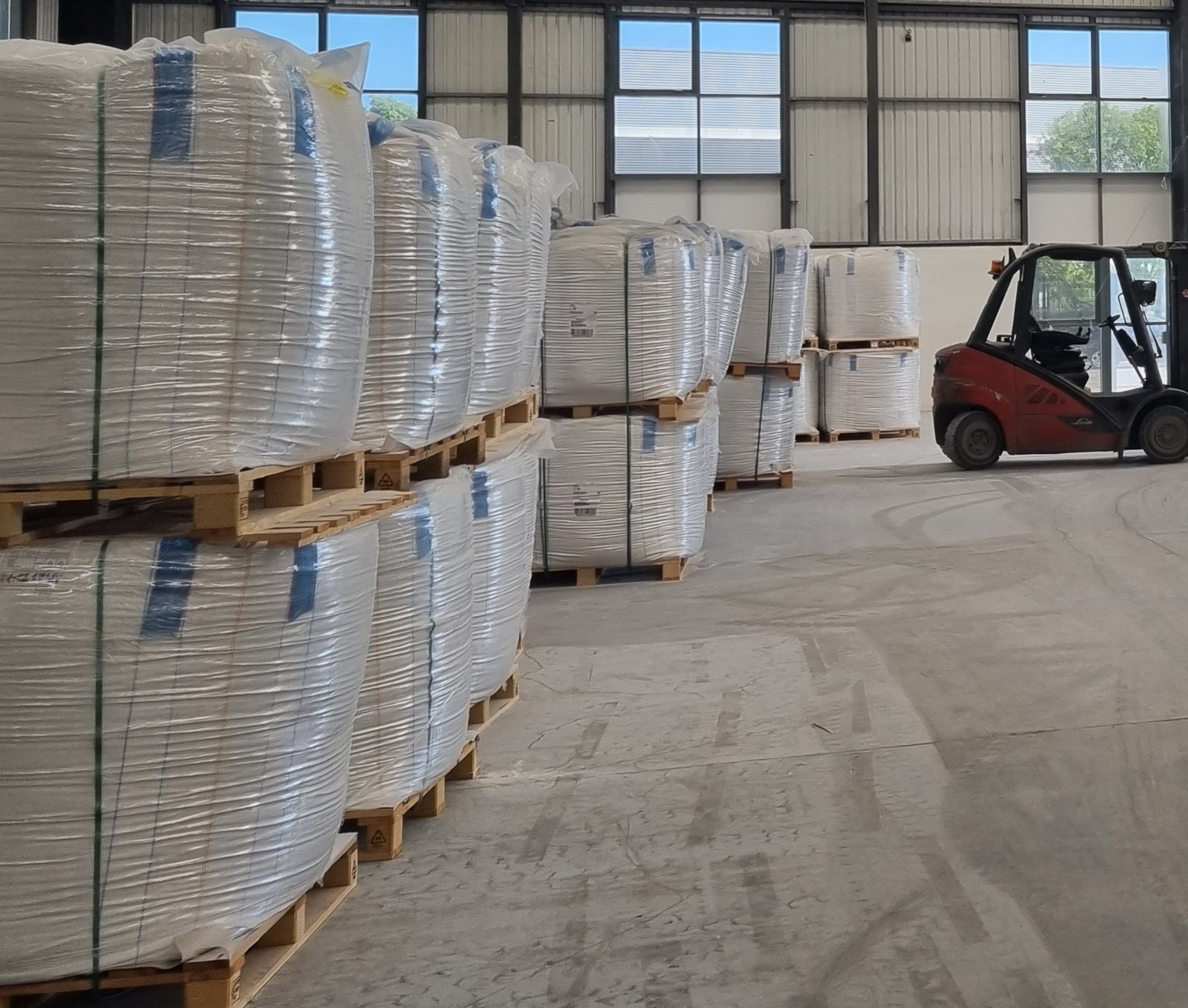 Improving supply chain efficiency with bulk material handling | Gough ...