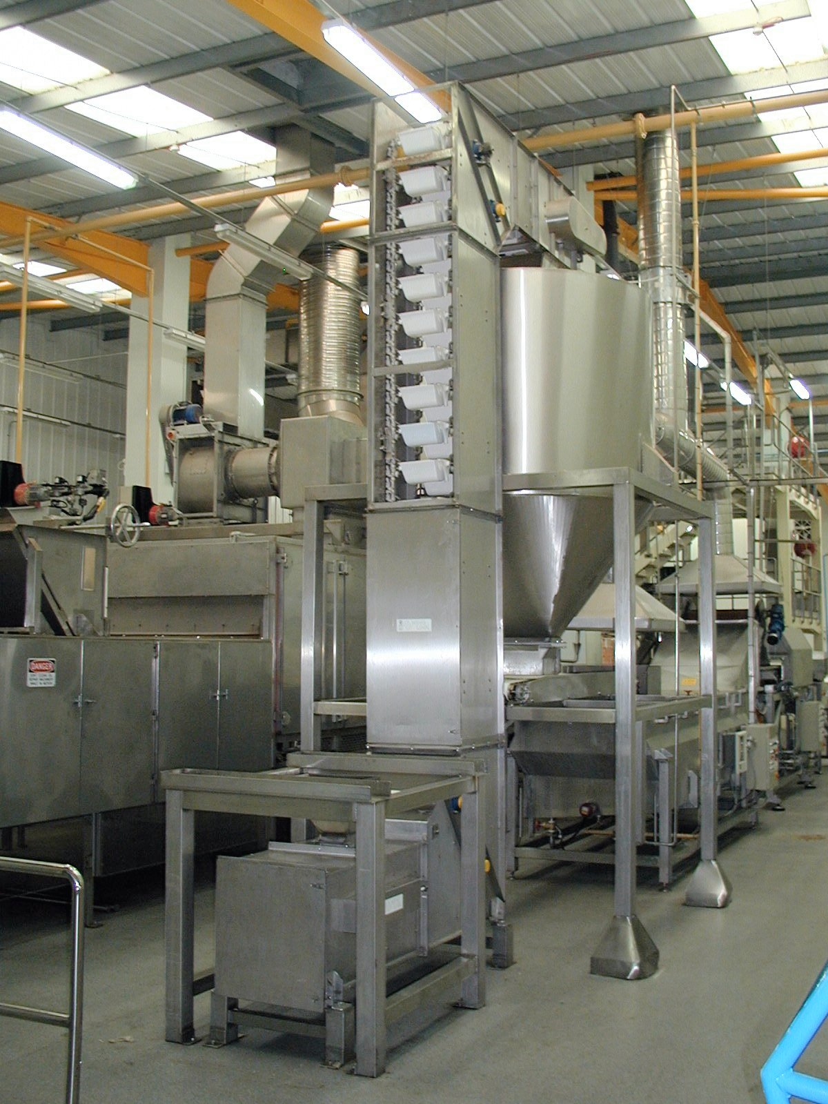 UK Aquafeed Production: Practical Handling Solutions | Gough Engineering